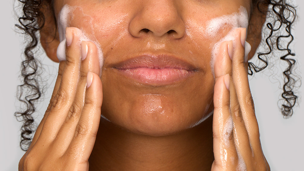 How to Choose Skin Care Products for Oily Skin | CeraVe